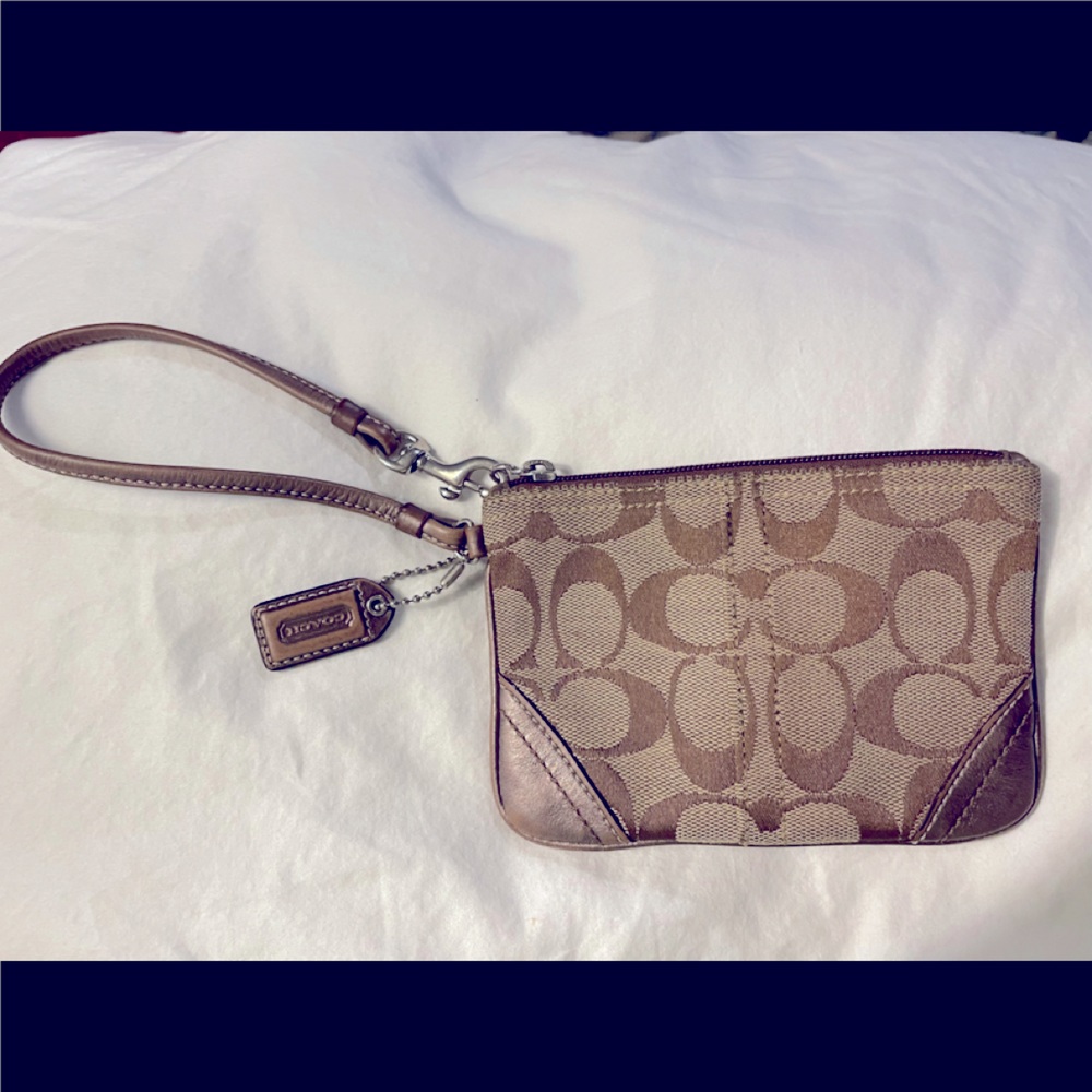 Coach Signature C Canvas And Leather Wristlet Wallet … - Gem